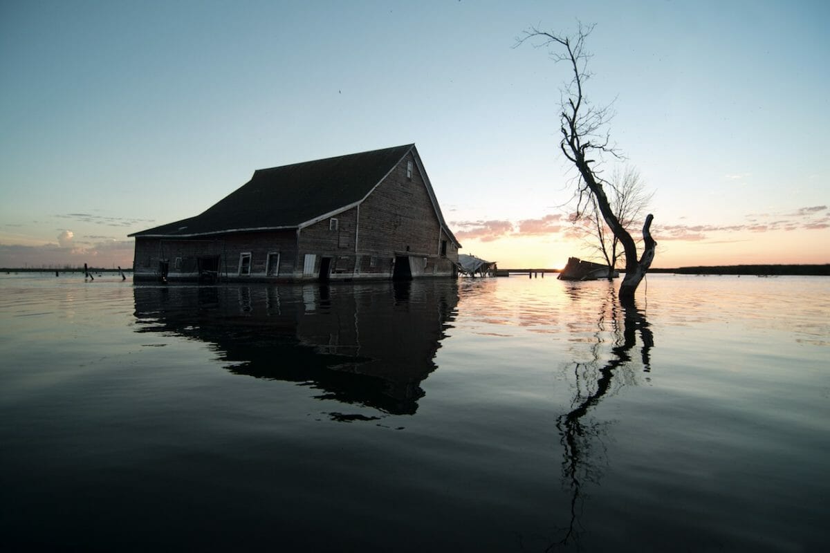 Varilek's Guide Service – Guide services on bountiful Devils Lake